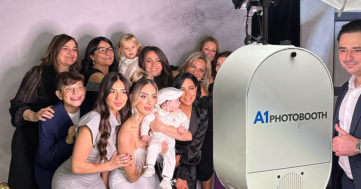 Premium Photo Booths for Your Dream Wedding | A1 Photo Booth